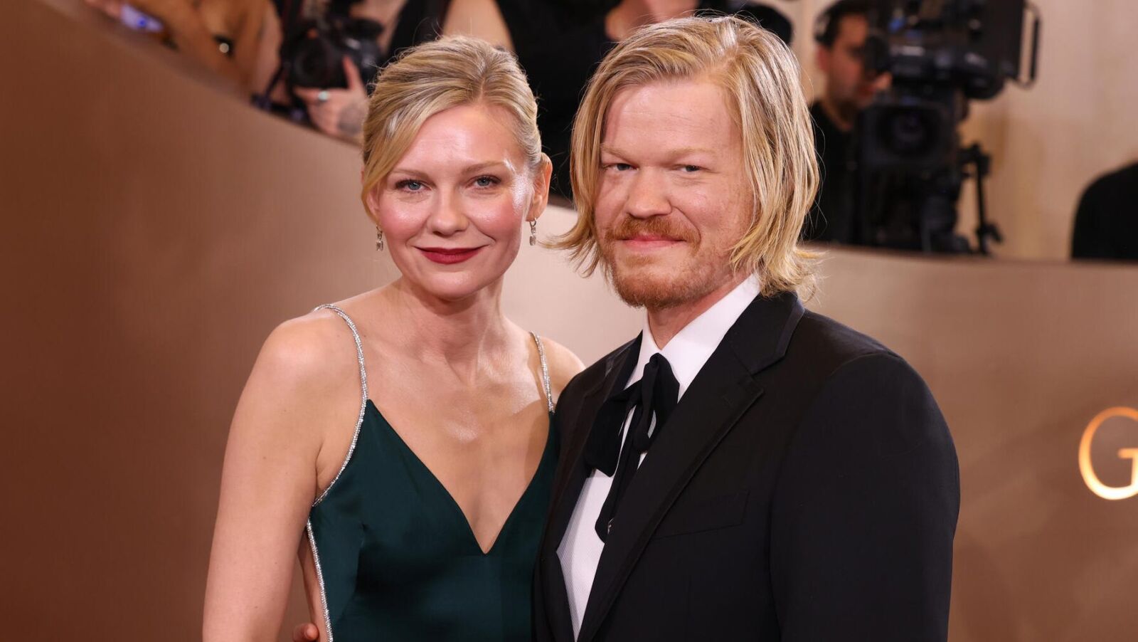 Kirsten Dunst Reacts To Jesse Plemons’ ‘Bugonia’ Oscars Snub With Co ...